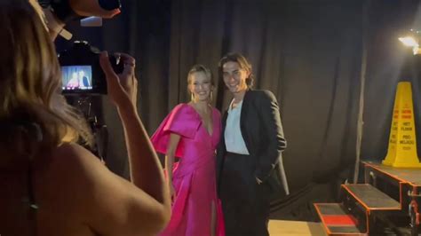 Enzo Vogrincic Sorprende Como Presentador En Los Premios Platino 2024