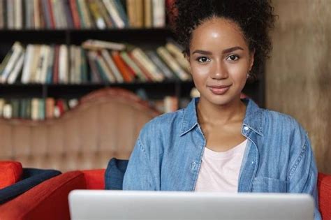 Unex oferece bolsas de estudo de até 100 no Vestibular Super Bolsa