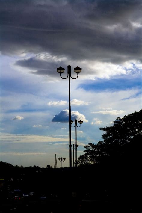 Lamp Post Footwa