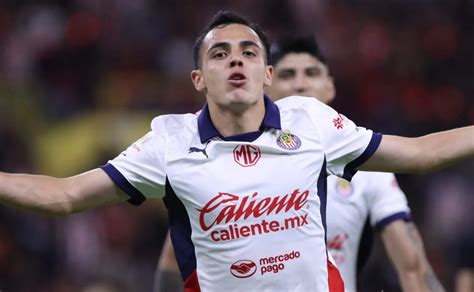 Hugo Camberos Habló Con Gabriel Milito Sobre Su Futuro En Chivas
