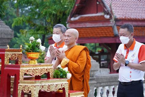การปฏิบัติธรรม สืบมงคลแผ่นดินไทย ๕ จังหวัดชายแดนภาคใต้ ถวายเป็นพระ