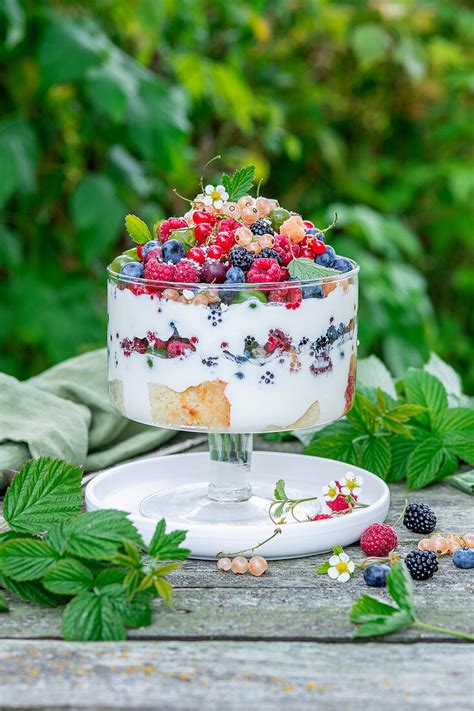 Berry Yogurt Trifle License Images 13391685 Stockfood