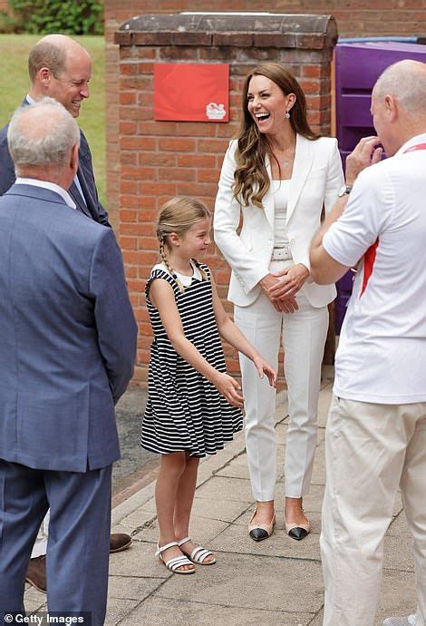 Kate Middleton Joins Prince William For The Commonwealth Games Artofit