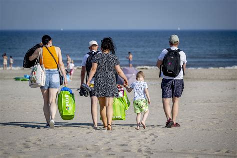 Ook Vandaag Blijft De Temperatuur Flirten Met De 30 Graden De Morgen