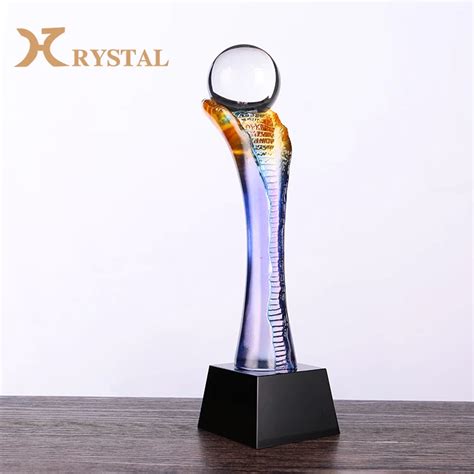 Customized Fantastic Design Elegant Liuli Crystal Twist Column Trophy With Transparent Pearl