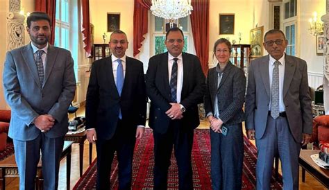 الوزير السقطري يبحت مع مسؤولين المانيين تعزيز التعاون في القطاعين