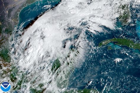 Tormenta Tropical Karl Cobra Fuerza En El Golfo De México ¿se