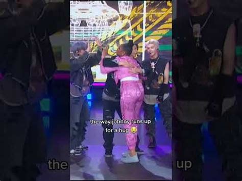 Johnny Hugging Jennifer Hudson Nct Nct Johnnysuh Kpop YouTube Hug Jennifer Hudson
