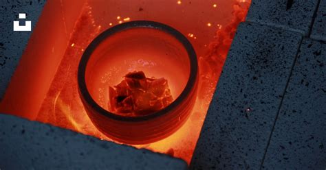 둥근 회색 강철 콘테이너 사진 Unsplash의 무료 덥다 이미지