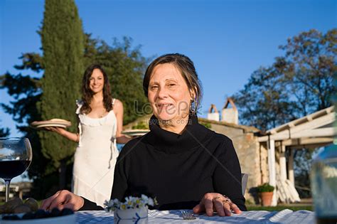 Italian Mom Daughter Telegraph