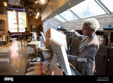 Shoe Box Barcode Hi Res Stock Photography And Images Alamy