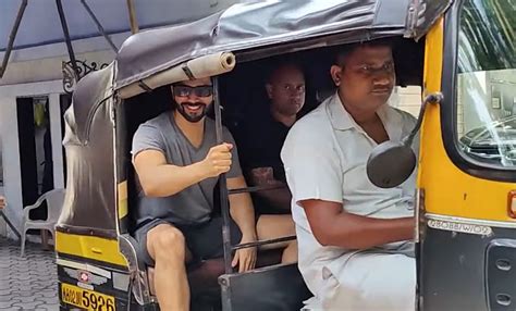 Varun Dhawan Enjoys His Autorickshaw Ride On Mumbai Streets In Viral