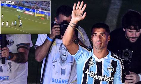 Luis Suarez Misses Dreadful Penalty In Gremios Win Over Ferroviaria