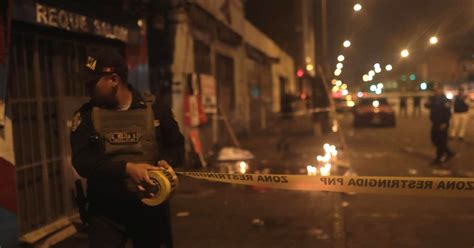 Video Del Instante En Que Un Objeto Contundente Le Cae En La Cabeza Al Primer Muerto De Las