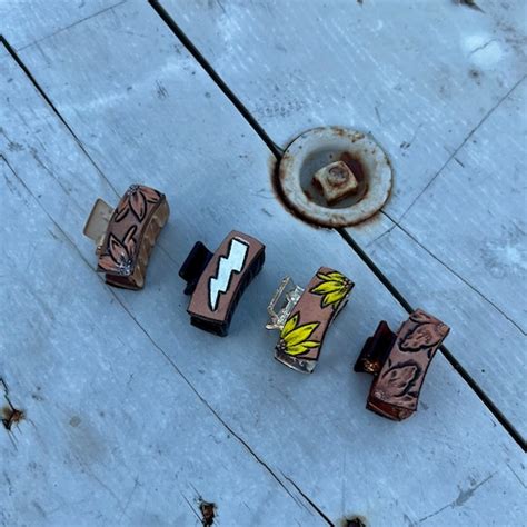 35 Leather Hand Tooled Claw Clips Etsy