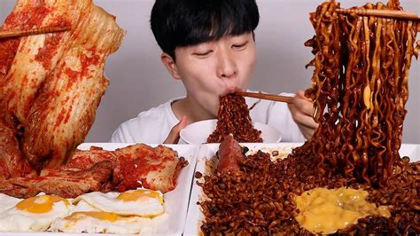 진진짜라 달걀후라이 배추김치 먹방 ㆍasmr Black Bean Noodles Kimchi Fried Eggs Mukbang Eating Sound Youtube