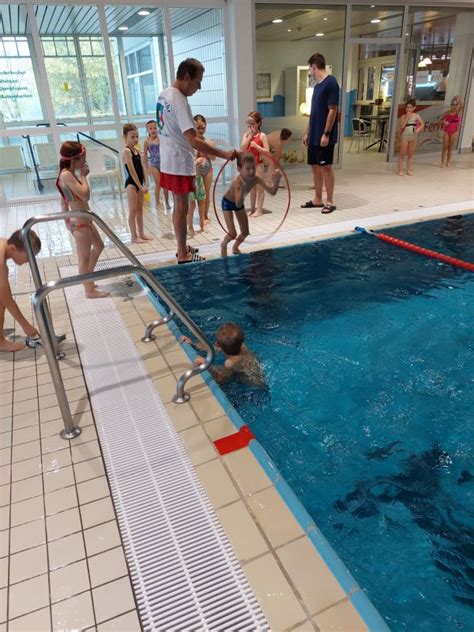 Schwimmwoche Der 1 Klassen Grundschule Und Mittelschule Untergriesbach
