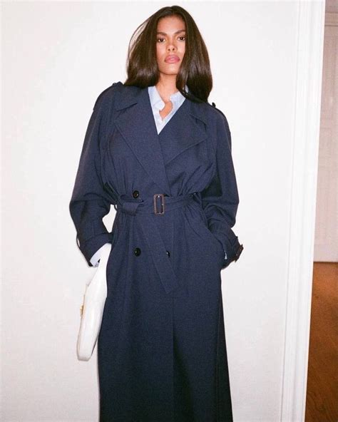 Pin By 📍kush On Random Stuff Elegant Outfit Classy Fashion Inspo Outfits Fashion Outfits