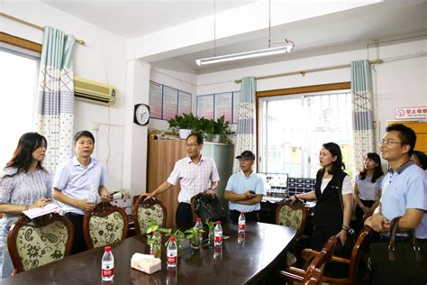 【献礼教师节】孙杰远副校长率队慰问附属学校