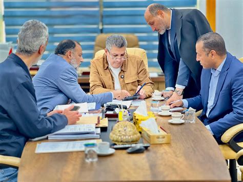 وكالة الأنباء الليبية وزير التربية والتّعليم يتابع عملية إدخال بيانات