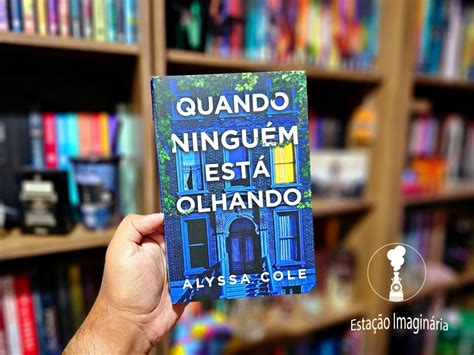 Resenha Quando ninguém está olhando Alyssa Cole