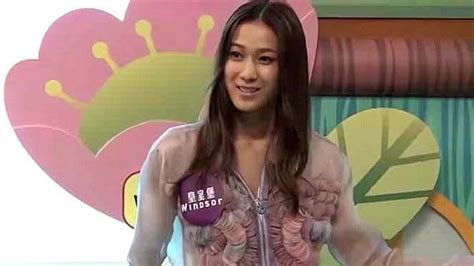 钟嘉欣带儿女见《溏心风暴》前辈，感性致谢夏雨等人娱乐明星娱乐好看视频