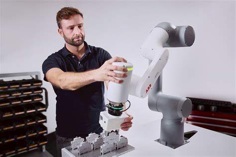 Abb Robotics Erweitert Service Angebot Um Flexible Leasingmodelle