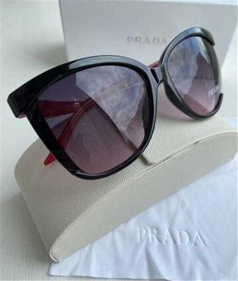 Солнцезащитные очки Prada женские | Festima.Ru - Мониторинг объявлений