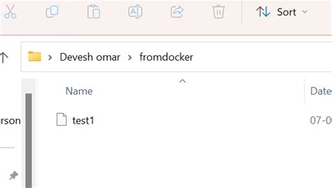 Running Powershell Inside Docker Container