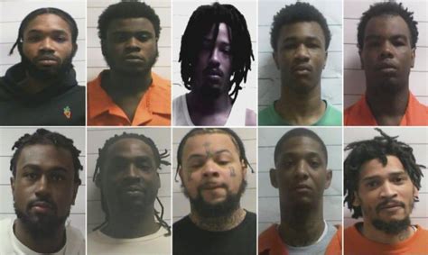 10 мъже избягаха от затвор в Ню Орлиънс пробивайки стена зад тоалетна ВИДЕО СНИМКИ