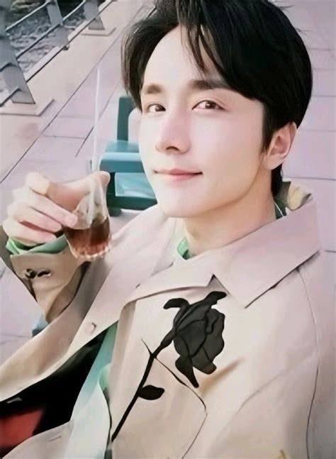 张新成 《spotlight聚光》杂志自拍 Steven Zhang Spotlight Magazine Selfies