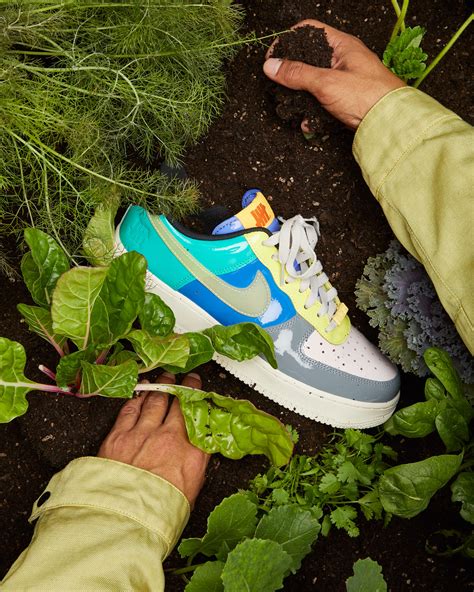 Undefeated X Nike Air Force 1 Low Patent Topaz Gold Release Date DV5255
