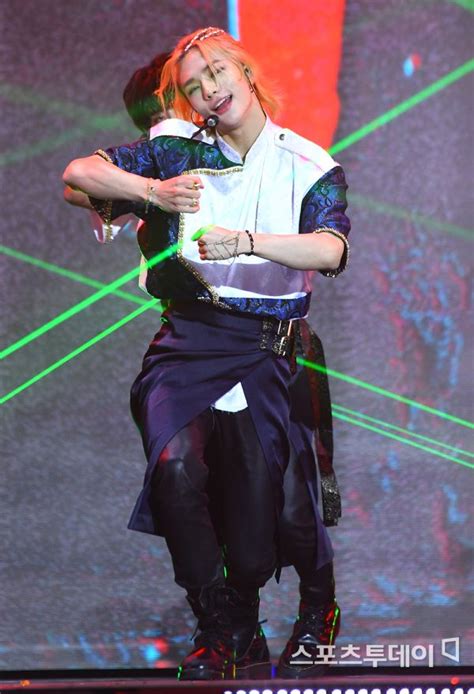 [st포토] 스트레이키즈 현진 장발도 찰떡소화