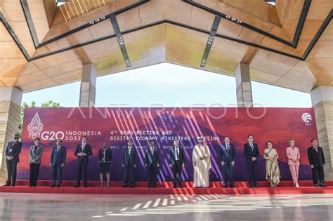 Sesi Foto Pertemuan Tingkat Menteri Ekonomi Digital Antara Foto