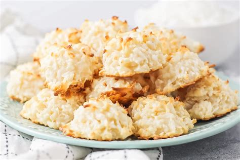 Easy Coconut Macaroons Lil Luna