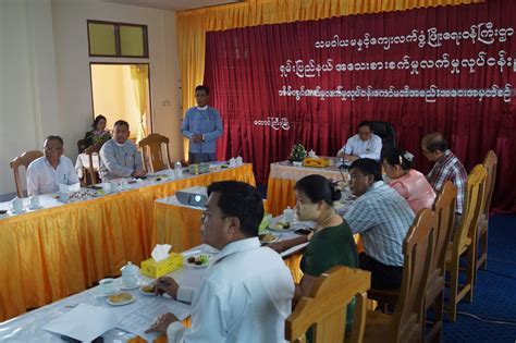 တောင်ကြီးမြို့တွင် အိမ်တွင်းစက်မှုလက်မှုလုပ်ငန်းကော်မတီအစည်းအဝေး အမှတ်စဉ် ၁ ၂၀၂၄ ၂ဝ၂၅ ကျင်းပပ