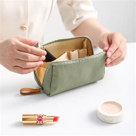 방수 휴대용 여행용 화장품 파우치 가방] 에이블리