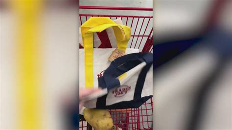 Trader Joe S Mini Tote Bags Selling For Hundreds Of Dollars Wthr