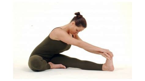 Maha Mudra Method Benefits Precautions 101YogaStudio