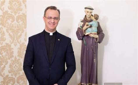Padre Leandro condenado a anos de prisão por abuso sexual Novo Momento