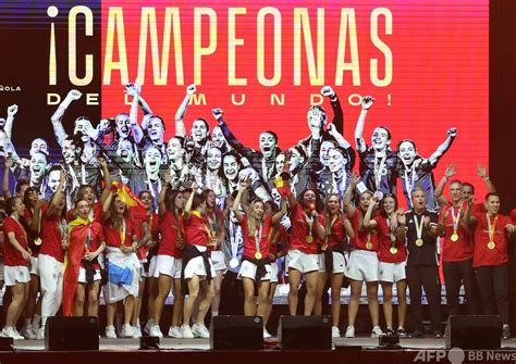 スペイン代表が凱旋 女子w杯優勝に歓喜 写真8枚 国際ニュース：afpbb News