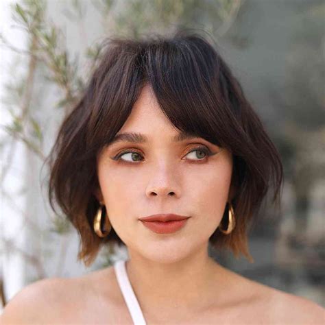 Short Haircuts With Bangs That Flatter Women Of Every Age