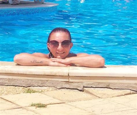 Близки и приятели изпратиха Албена