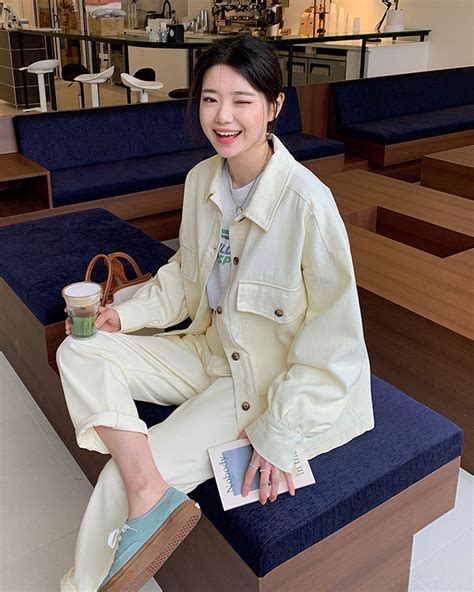 육육걸즈 지금부터 봄 가을까지 딱 입기좋은 세트아이템 소개해드려요 탄탄한 코튼지로 제작되어 세트로