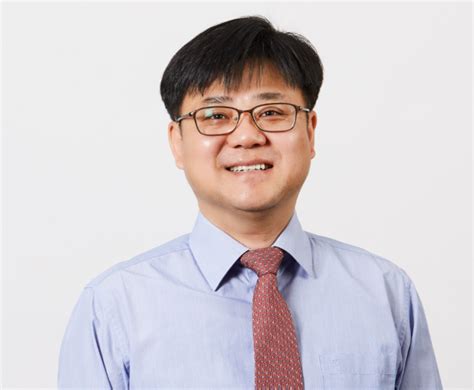 이달의 과학기술인상 초저유전물질 합성법 개발 신현석 Unist 교수 서울경제