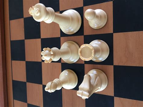 I Need Help Identifying Set Please Chess Forums