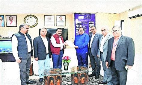 Wcl Ropes In Private Party Tostart Operations In Walni Mine The Hitavada