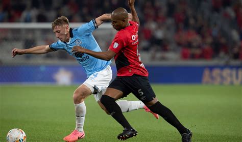 Qué dijo el VAR en el gol anulado a Belgrano frente a Paranaense Olé