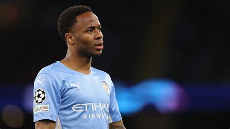 Sterling confirme la sortie de City avant le changement prévu des Blues
