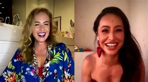 Filha de Angélica posa Sabrina Sato e surpreende que fofa